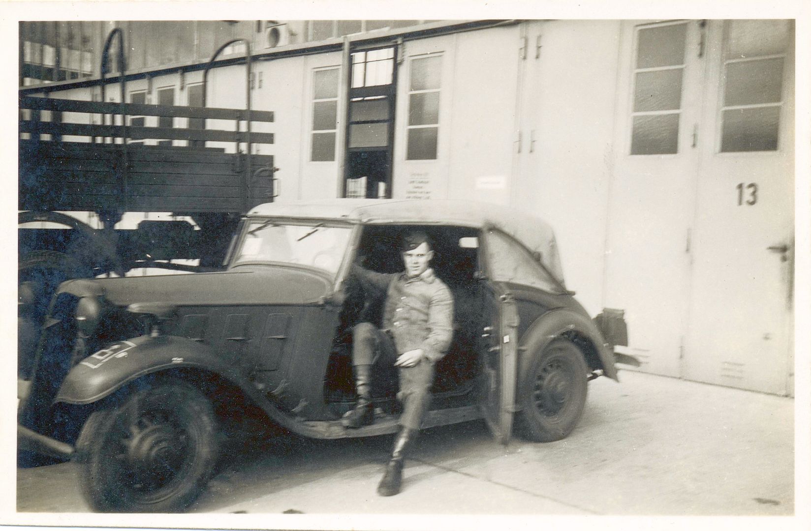 Hanomag_Rekord_Cabrio_WH_Inst_Galerie | Vorkriegsautos auf alten Fotos