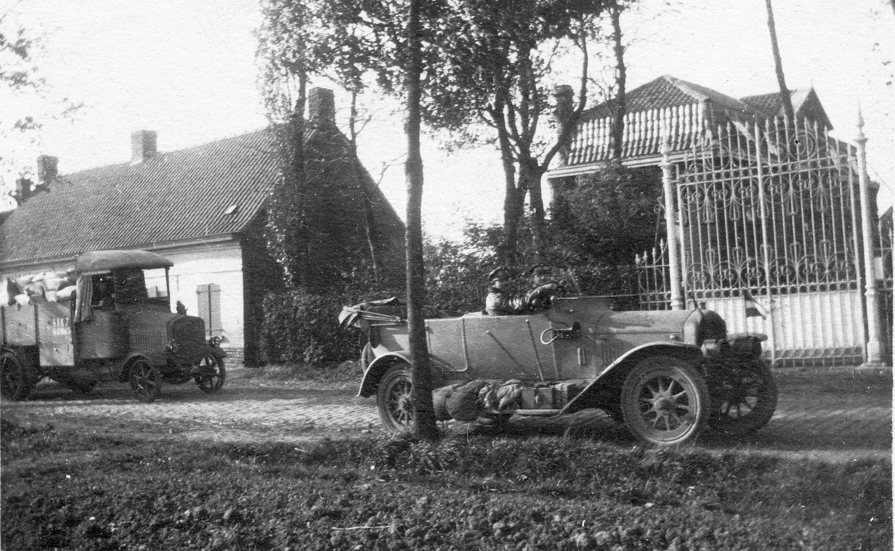 Hansa-Lloyd_10-30_PS_1914_2_Galerie | Vorkriegsautos auf alten Fotos