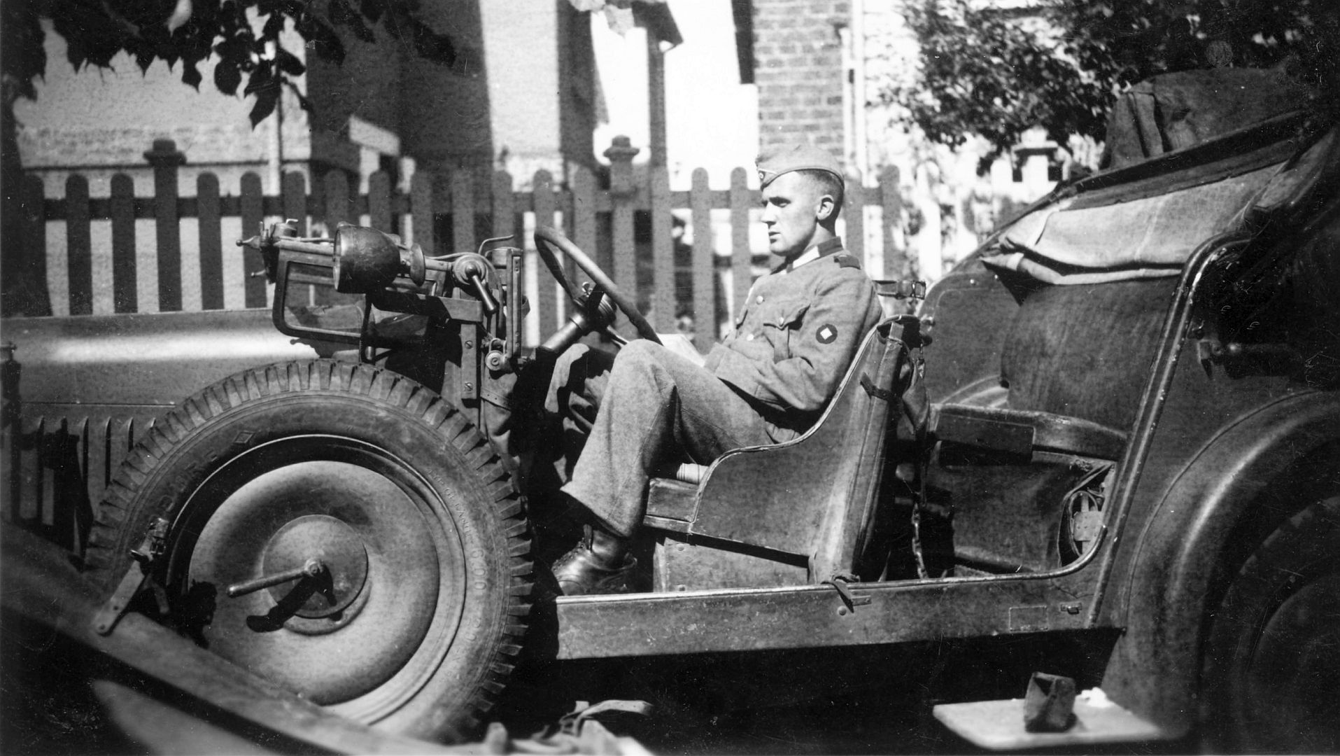Alles im Eimer? Ein DKW P15 „Kübelwagen“ | Vorkriegsautos auf alten Fotos